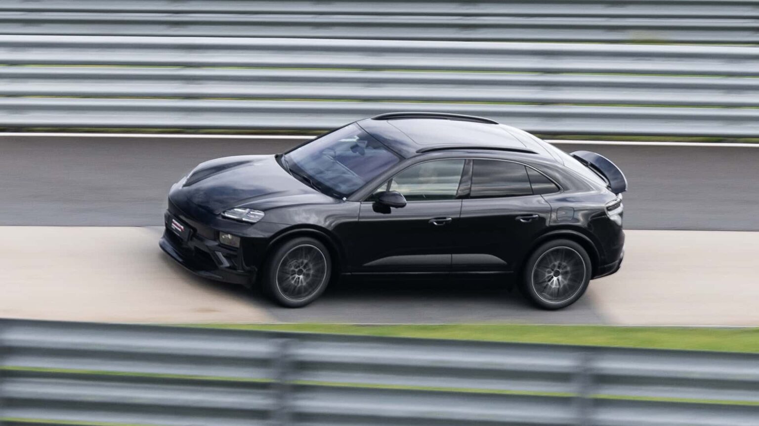 Porsche Macan EV Gabungan Teknologi PPE Untuk Prestasi Terbaik - Roda Panas